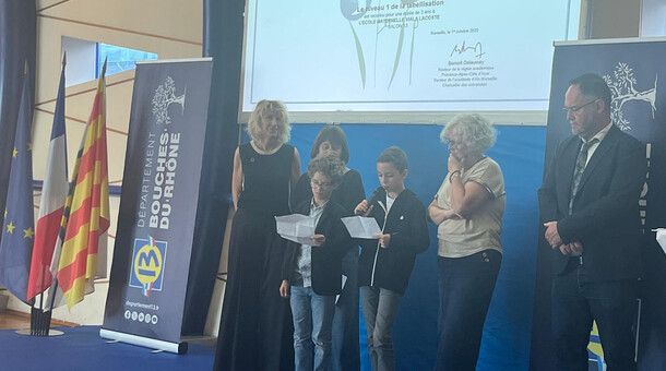 Cérémonie de remise des labels E3D pour le département des Bouches-du-Rhône | Académie d'Aix ...